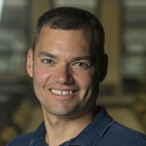 彼得•贝纳特 | Rockefeller Brothers Fund